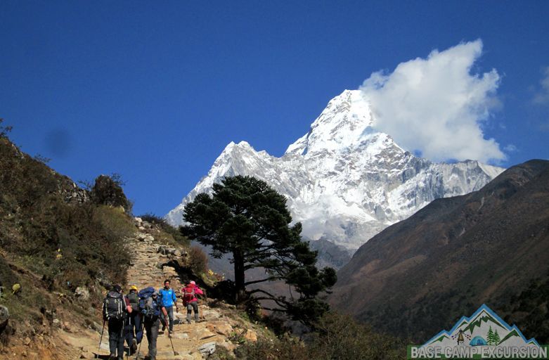 Pheriche to Namche Bazaar with Pheriche to Namche distance & map